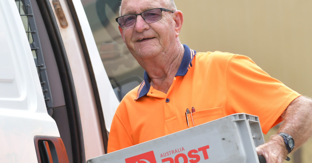 Postie Bob honoured | The Express Newspaper | Local News covering Sport ...