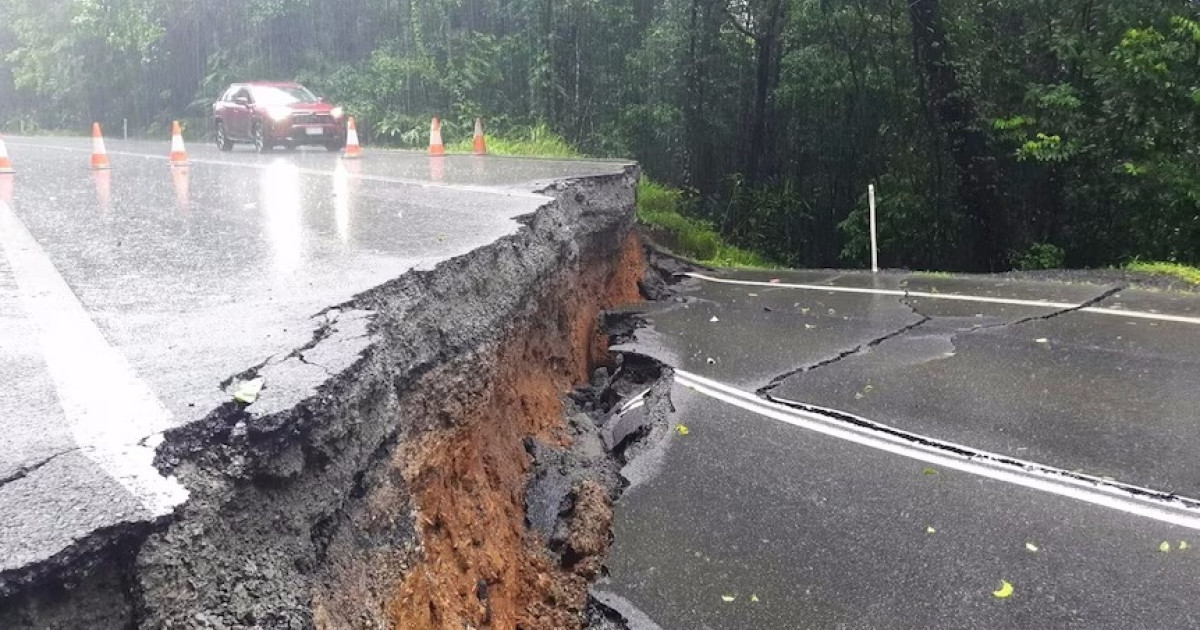 Rain ruins region's roads | The Express Newspaper | Local News covering ...