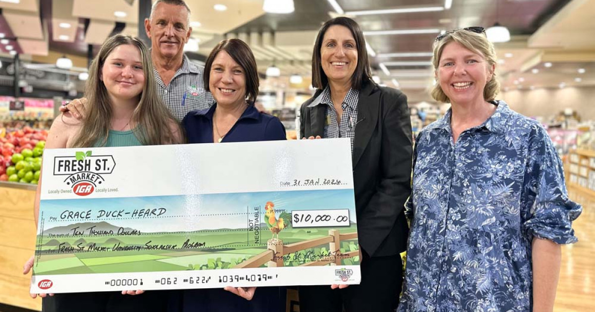 Vet student awarded university scholarship | The Express Newspaper ...